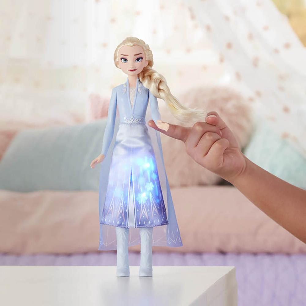 Boneca Frozen Ii Disney Elsa Aventura Magica E6952 Hasbro